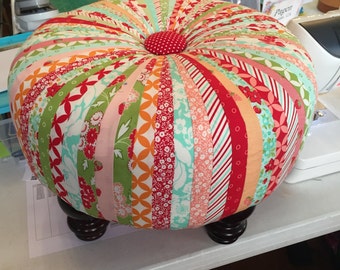 Square Tuffet Pattern with Fusible Interfacing by QuiltersCocoon