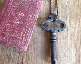 Fancy skeleton keys | Etsy