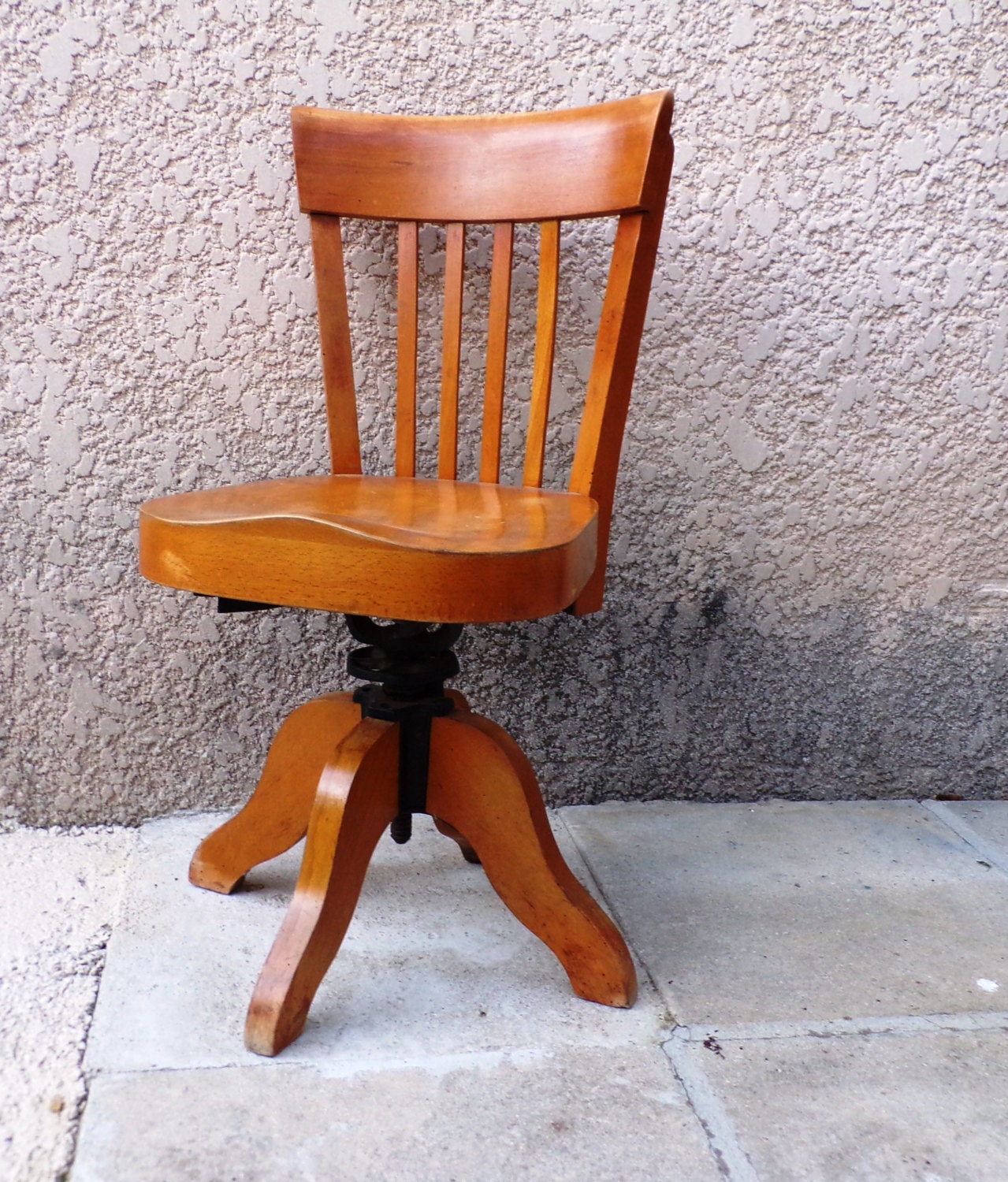 Solid wood desk chair Swivel 1950 – American style -Vintage ...