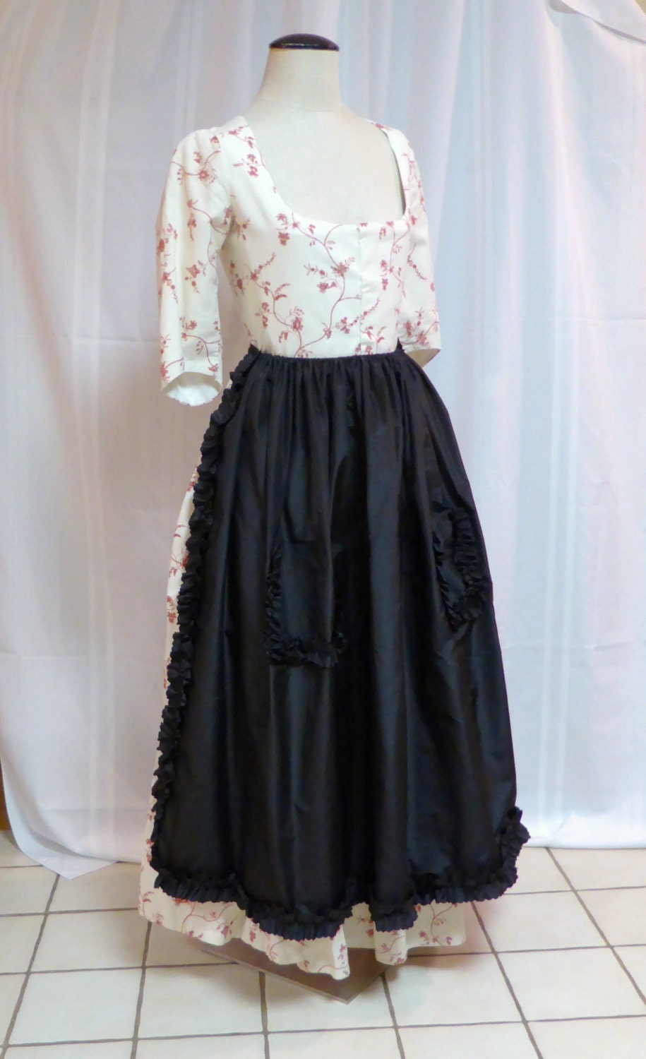 18th Century Black Silk Taffeta Apron w/ Pockets and Self-Trim