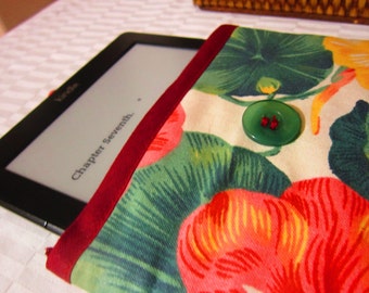 Items similar to E Reader Padded Sleeve Cover - Case / Kindle/Kindle ...