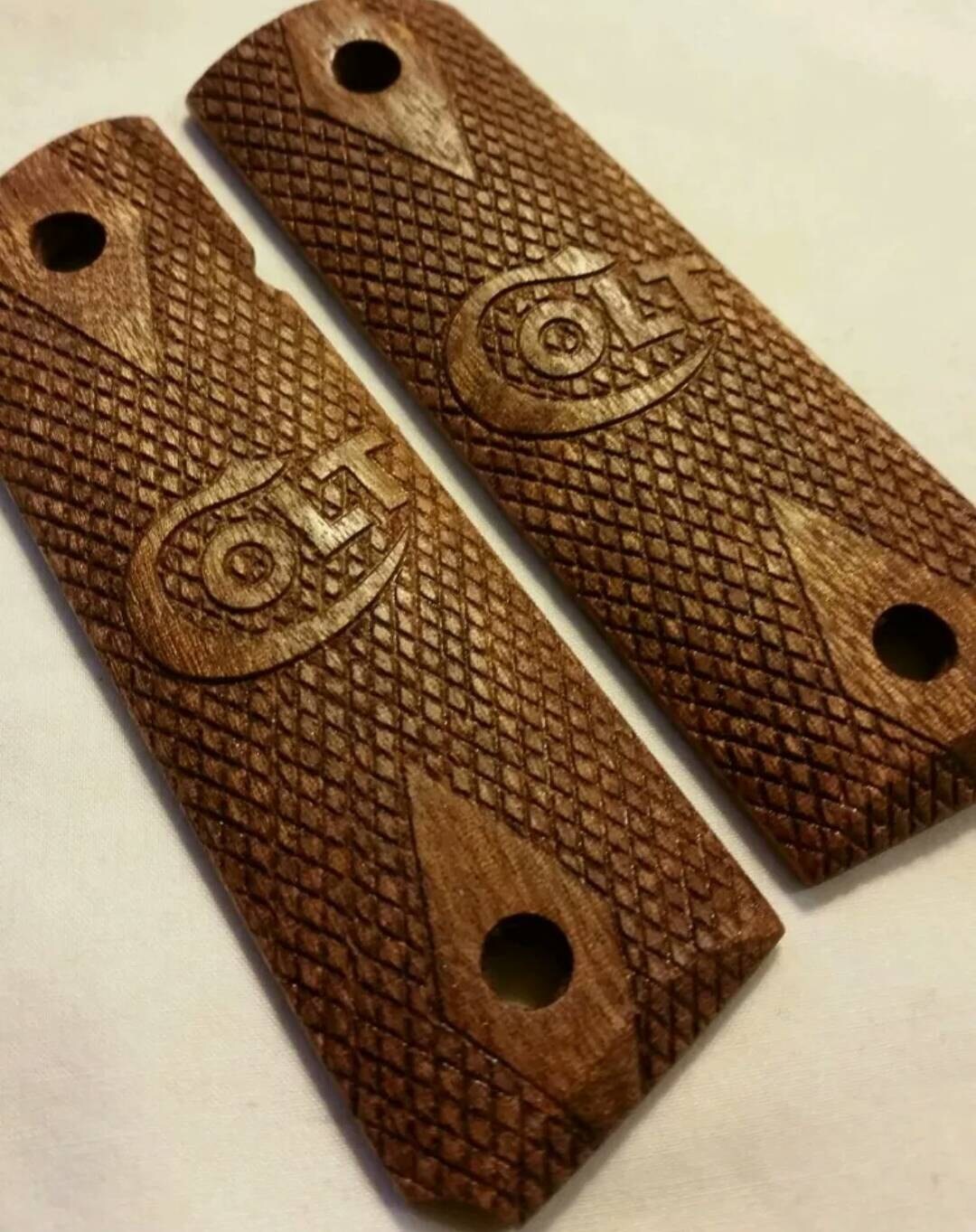 Full Size 1911 Mahogany Wood Grips Colt