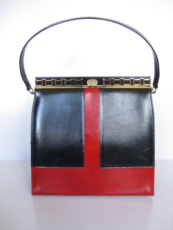 Vintage Navy Blue and Red 1960's Purse by Naturlizer