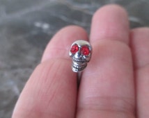 Unique skull piercing related items | Etsy