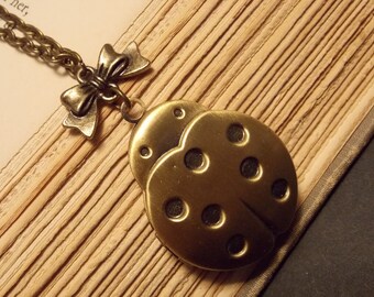 Ladybug locket | Etsy