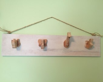 Giraffe coat rack | Etsy