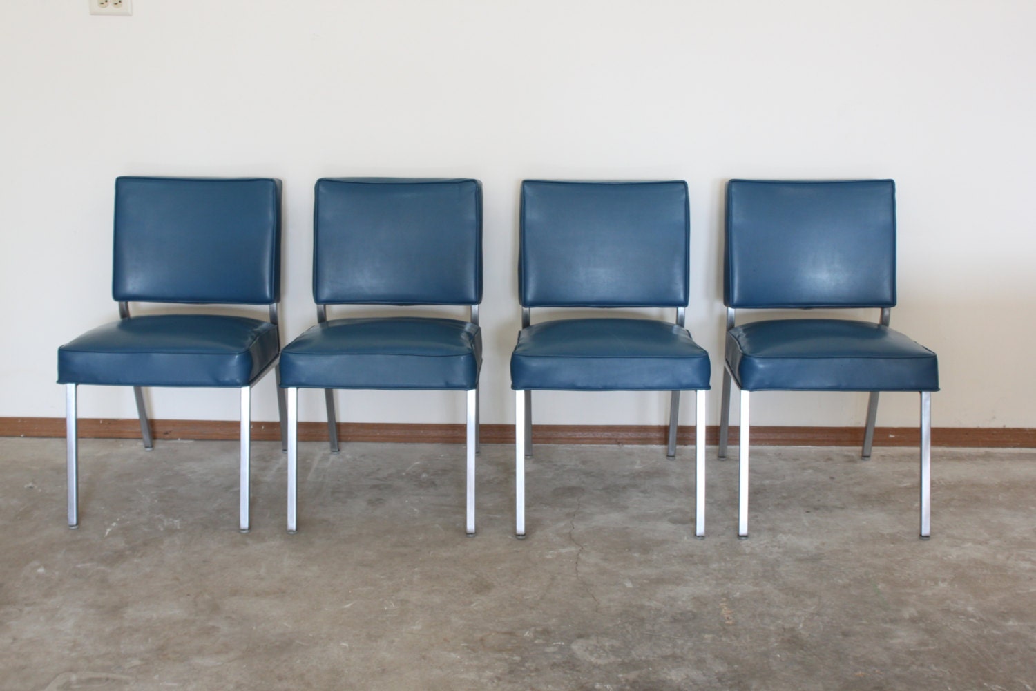 Set of Vintage Steelcase Upholstered Spring Chairs, Blue: Meet Kool ...