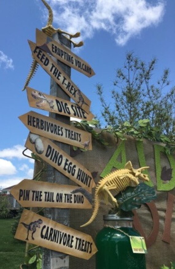 Dinosaur directional arrows, dinosaur arrow signs, Dinosaur signs dig ...