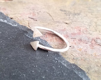 Double arrow ring | Etsy