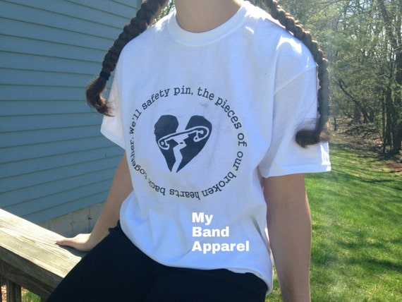 5sos Safety Pin Shirt by MyBandApparel on Etsy