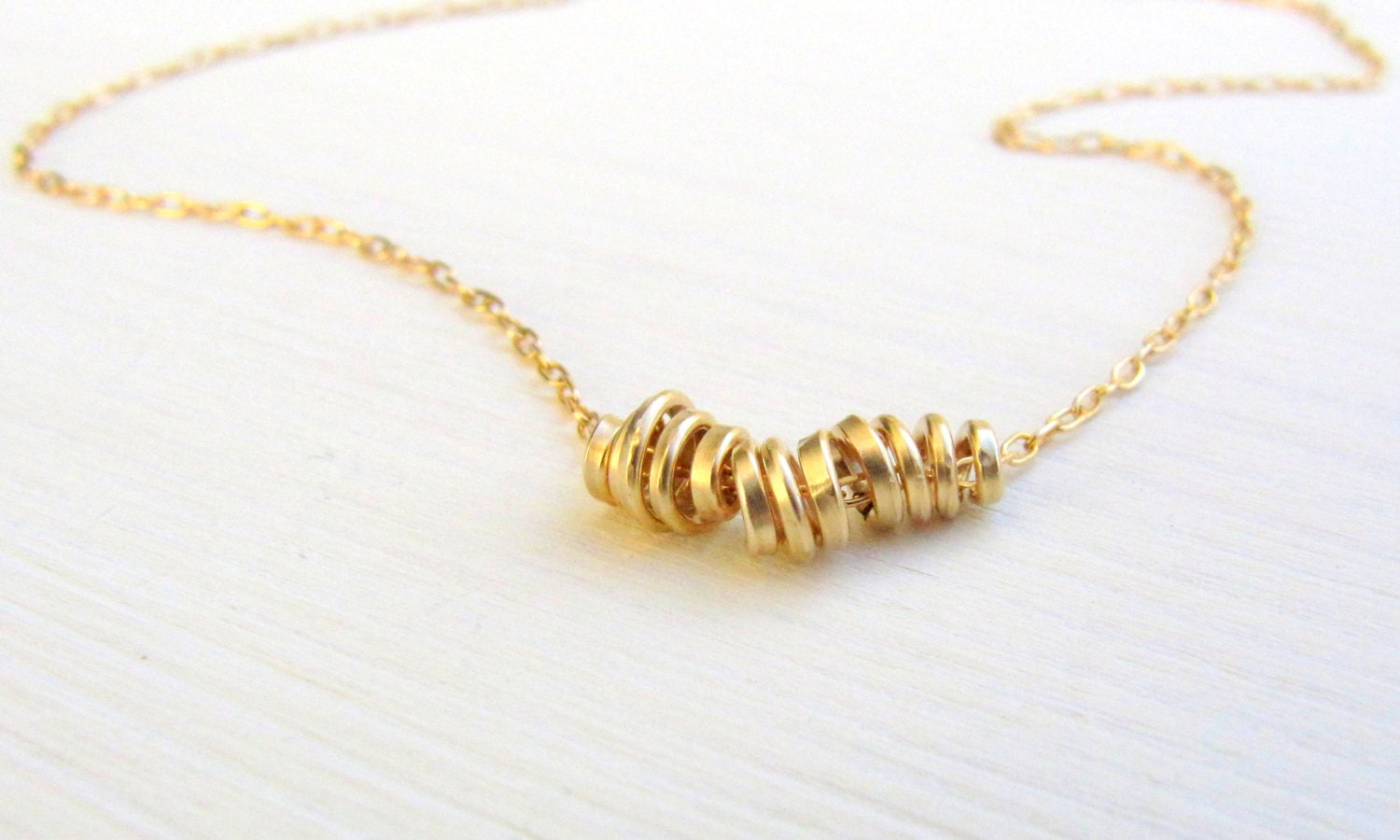 Simple gold Necklace. Dainty everyday necklace. Gold