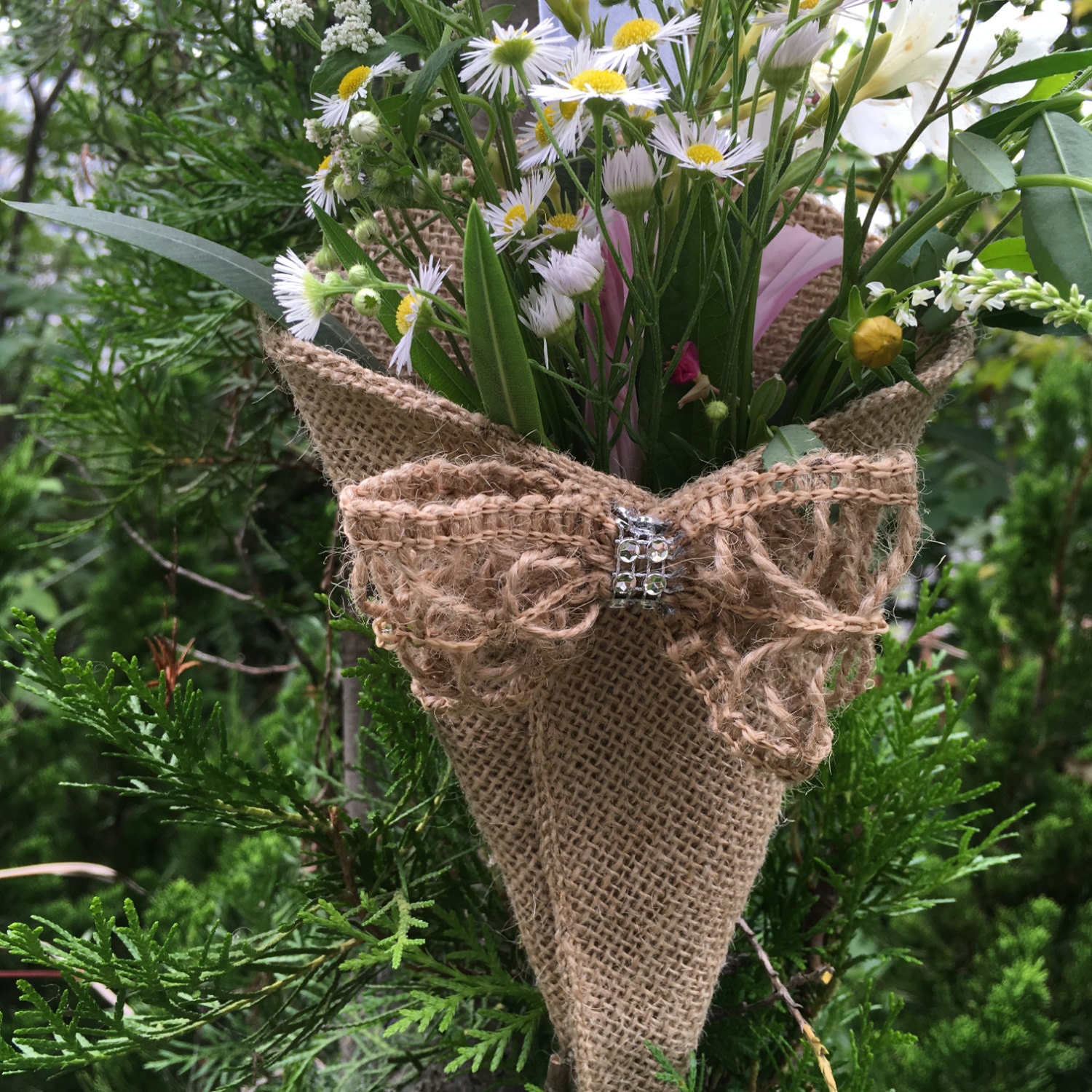 1pc Hanging burlap Basket Pew Cone wall organizer Rustic home