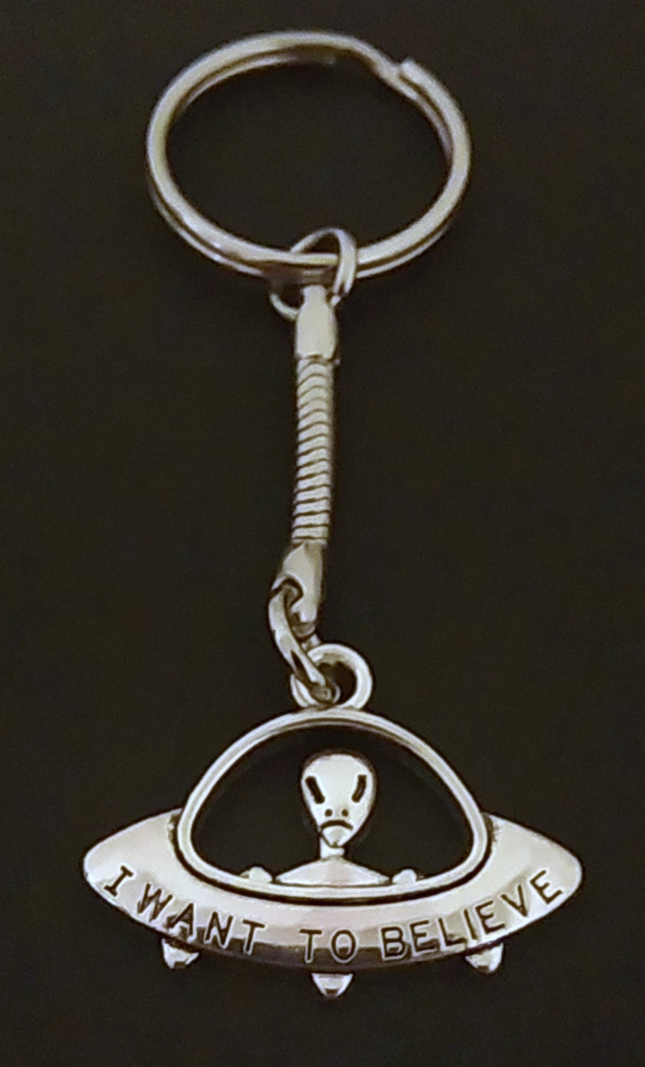Grunge UFO Alien Key Ring KeyChain Bag Charm in Silver Tone
