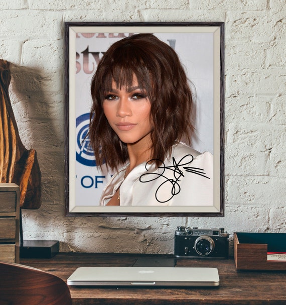 ZENDAYA Signed Photo Autograph Pre-Print by SignedHistory4U