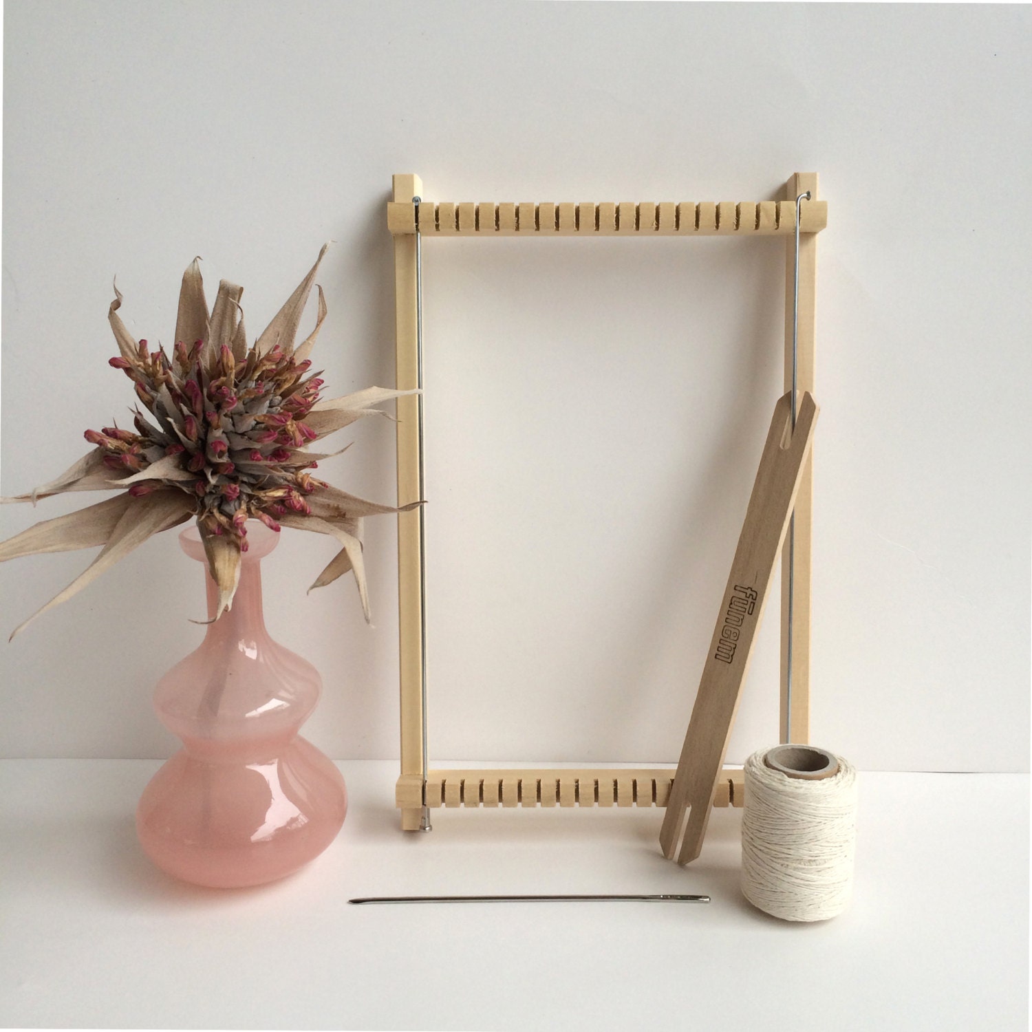 Mini Weaving Loom Kit / Kids weaving loom / Kids crafts