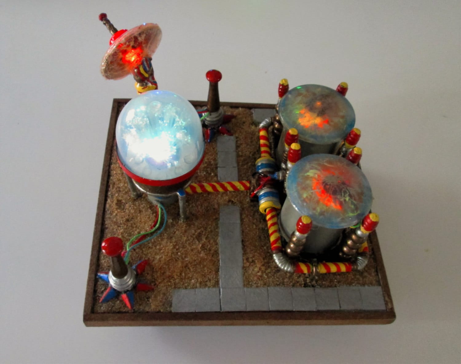 Sci Fi Diorama, Energy generator and storage facility, miniature ...