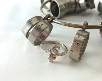 Items similar to Initial F ring on Etsy