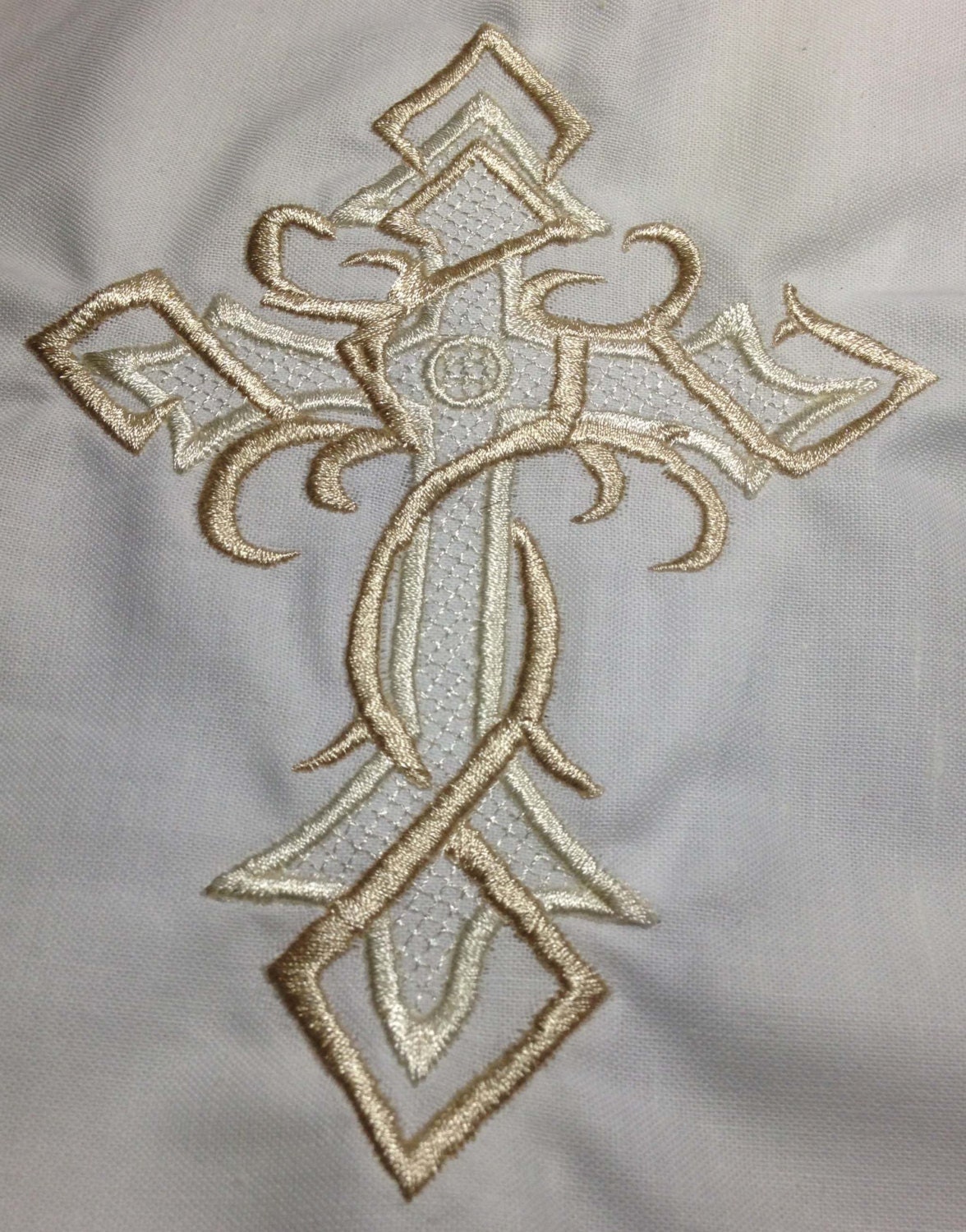 Celtic Cross 5 Cross Hatch Machine embroidery design.