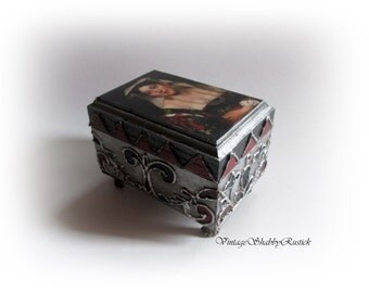 Lady trinket box | Etsy