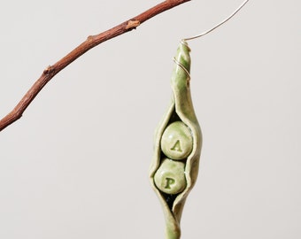 Pea pod ornament | Etsy