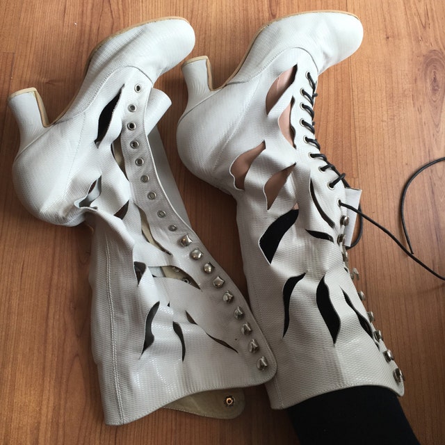 custom hand made Victorian boots by VictorianBoots on Etsy