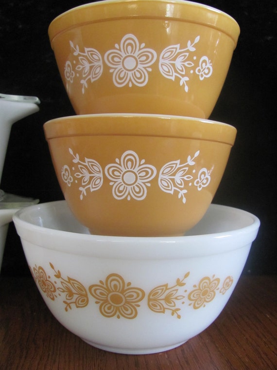 Pyrex Butterfly Gold Collection Mixing Bowls Casseroles