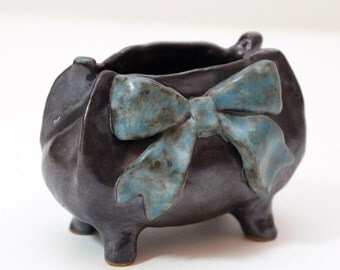 Items similar to Adorable Ceramic Purse Frame on Etsy