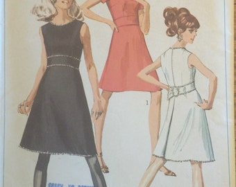 VTG 7794 Simplicity 1968. Junior's skirt mini-skirt