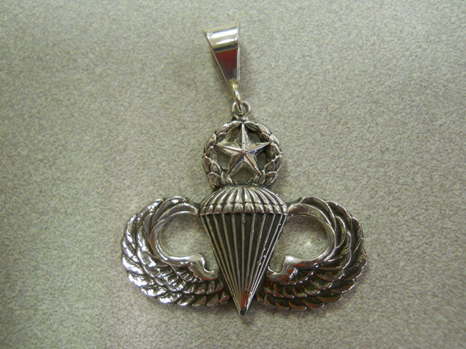 US Army Master Parachutist Badge Jump Wing Pendant