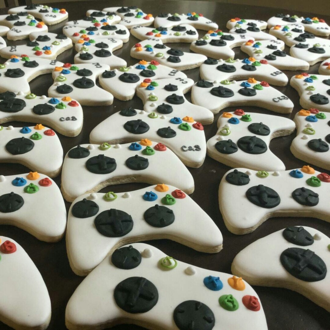 Game controller cookie cutter