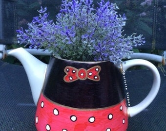 Minnie mouse planter | Etsy