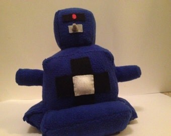 Robot plushie | Etsy