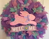 Items similar to Spring Mesh Wreath with Welcome Bunny Sign 28" on Etsy