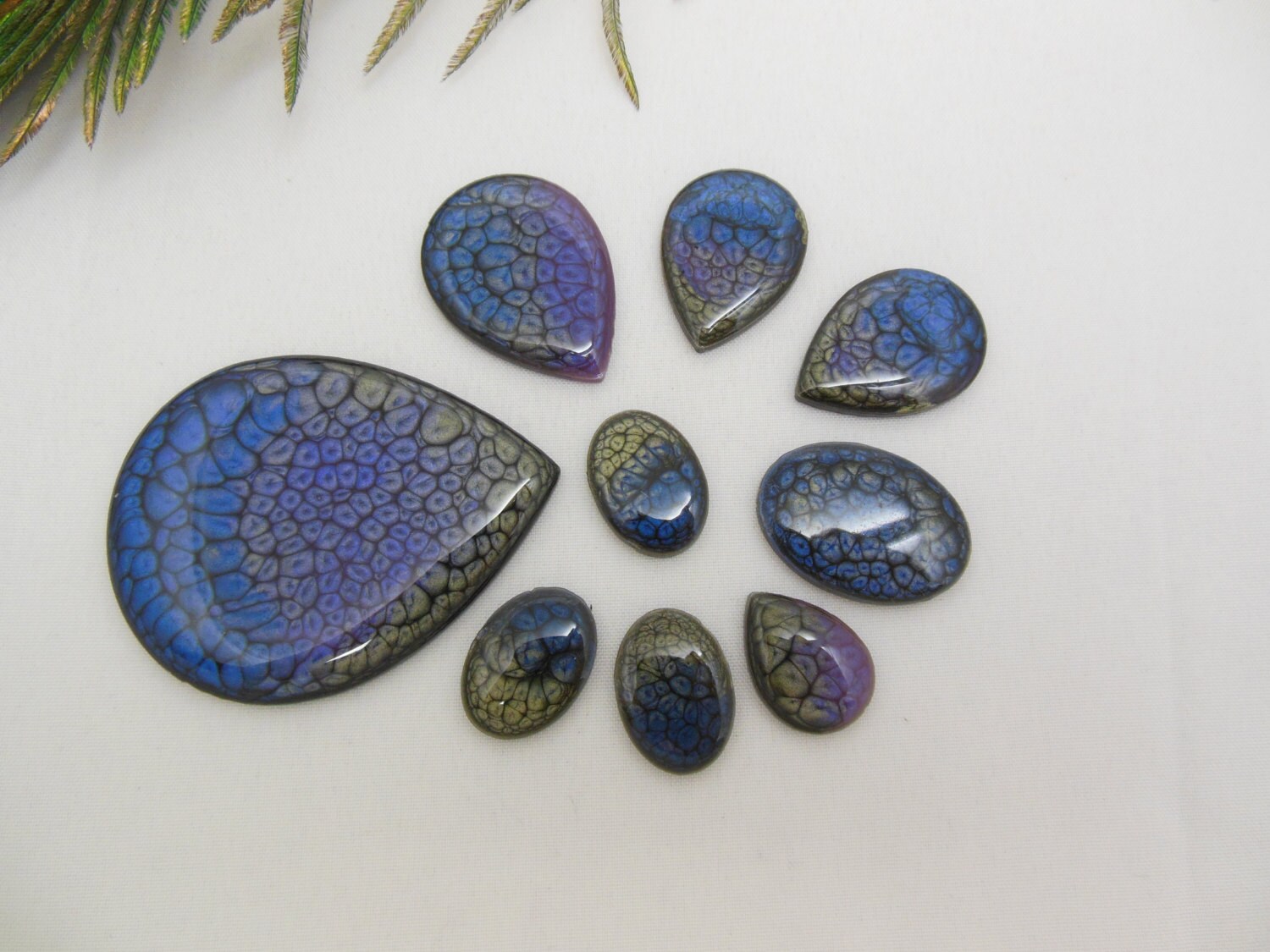 Handpainted Pebeo Resin Cabochons Set N AC06 Black Purple
