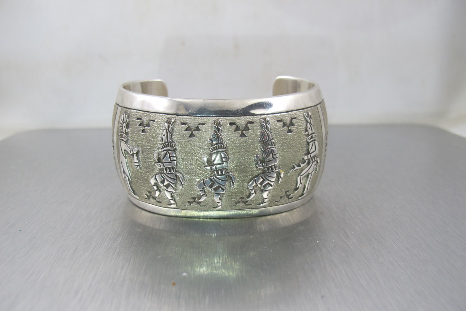 Michael Tahe Cuff Bracelet Native American Navajo Jewelry