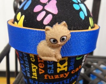 Cat pin cushion | Etsy