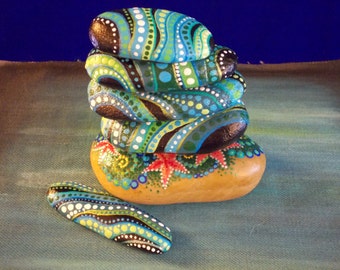 Painted beach stone | Etsy