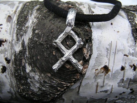 Rune Odal Otala Othila. Runes and meanings. Rune pendant.