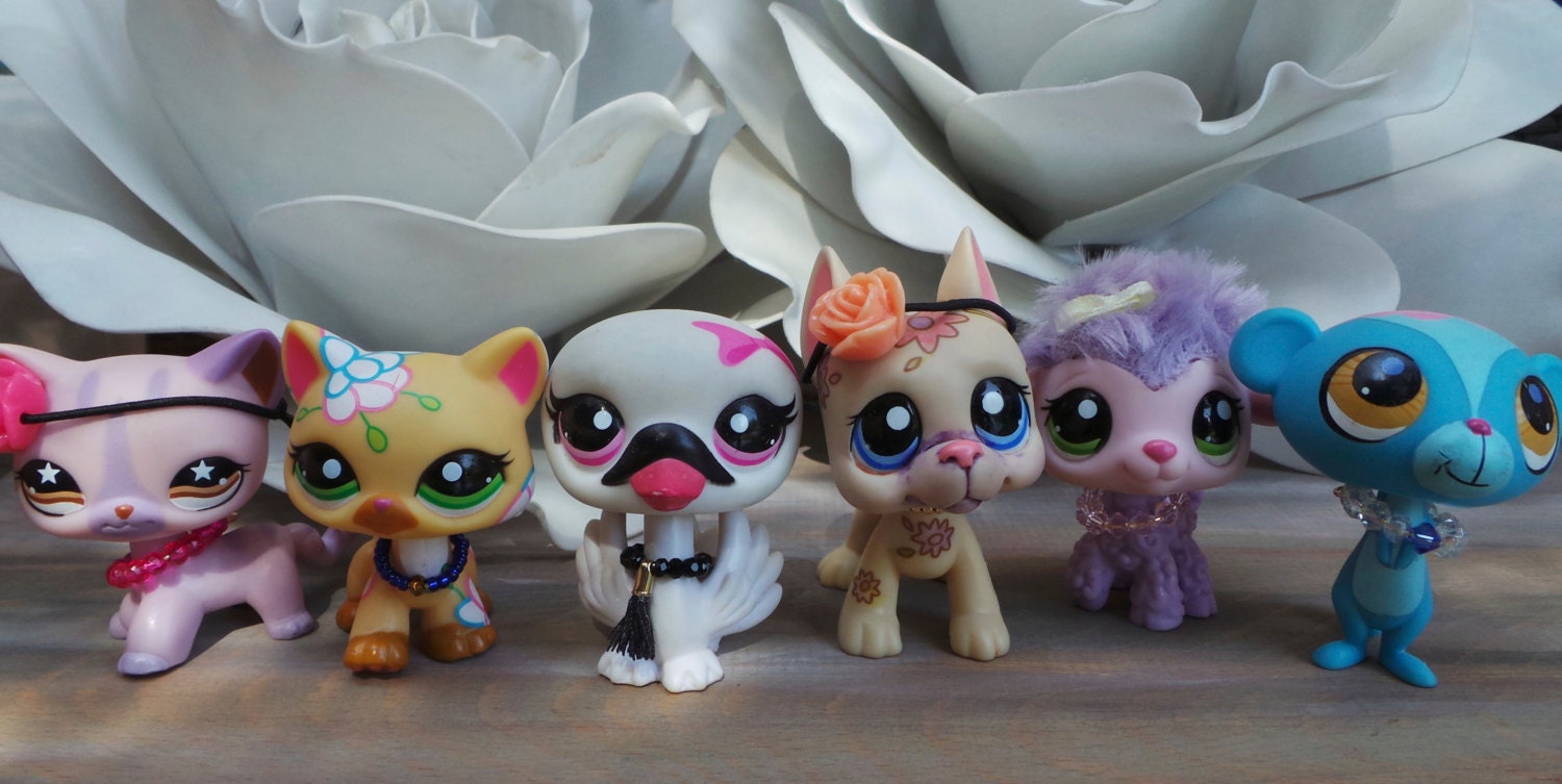 Lps custom necklace/collar/hair bands. Lps accessories.