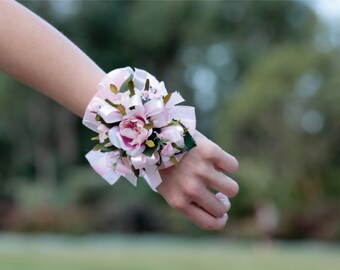 Small corsage | Etsy