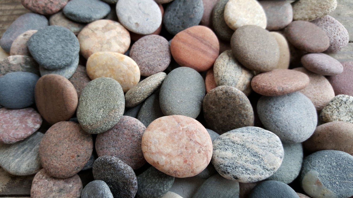 Round Sea Stones Bulk 100 pcs Small-Baltic Beach Stones-Sea