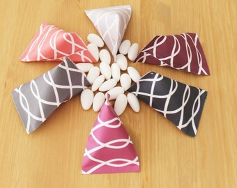 Triangle gift box | Etsy