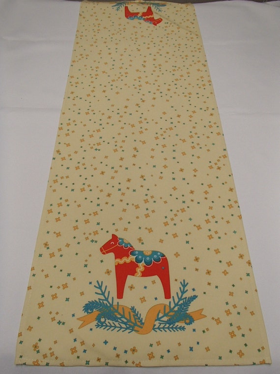Scandinavian Swedish Dala Horse Table Runner by GiftChaletAuburn