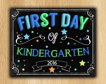 Items similar to First Day of Kindergarten Chalkboard - Girl 1st Day of ...