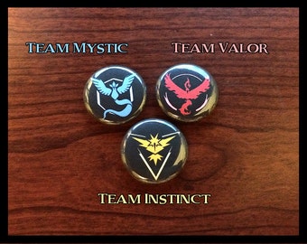 Choose 1 Pin Pokemon Pokeballs Button Pinback Pins