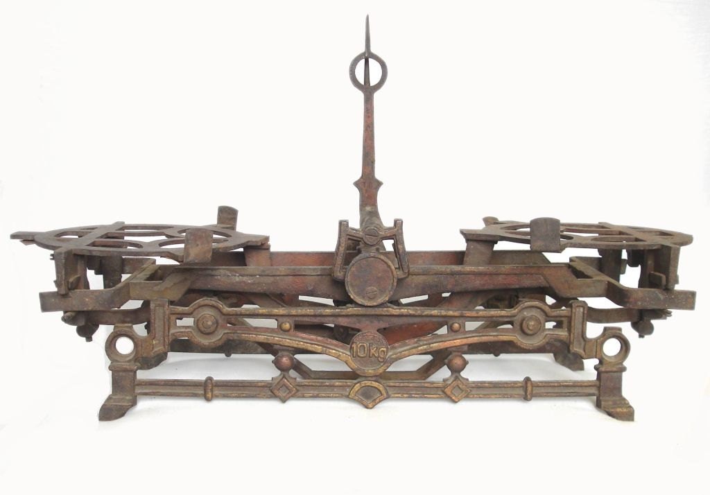 Antique European Cast Iron Scale 10 kg