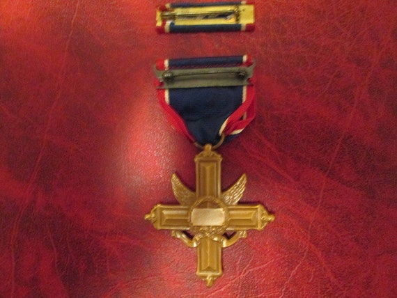 WWII WW2 US Army Distinguished Service Cross Medal with Case