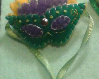 Ornate Mardi Gras Mask Crochet Pattern PDF INSTANT DOWNLOAD.