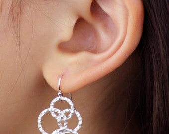 Connected earrings | Etsy