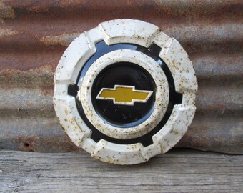 Vintage hubcaps | Etsy